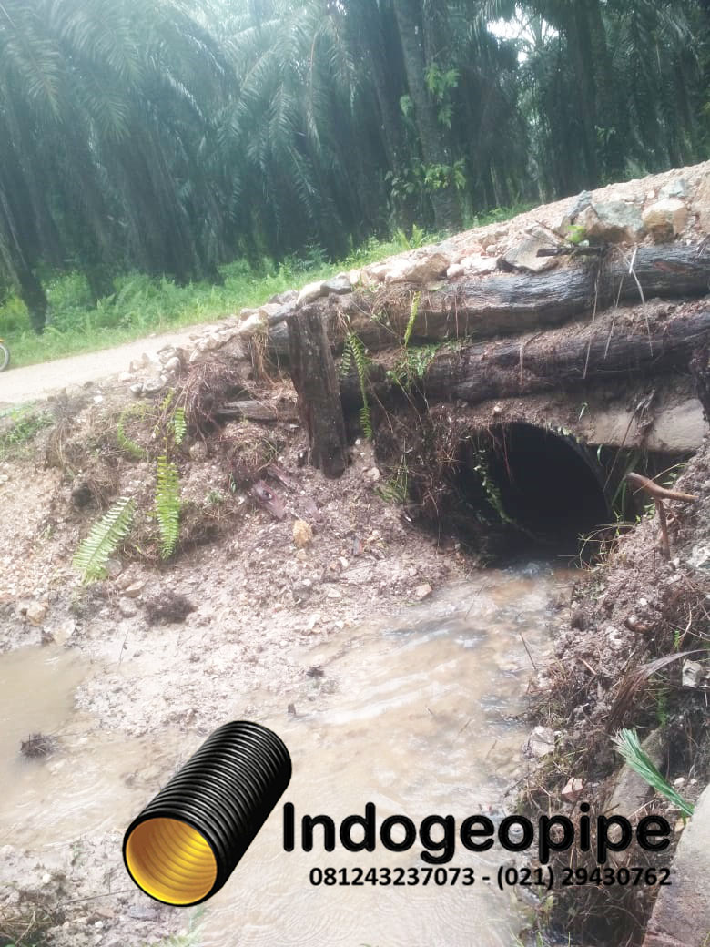 Penggunaan Pipa HDPE Corrugated untuk drainase perkebunan kelapa sawit - Indogeopipe